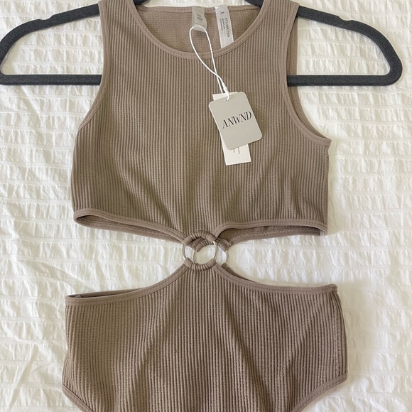 Papaya | Tops | Ribbed Side Cutout Bodysuit In Size Sm | Poshmark